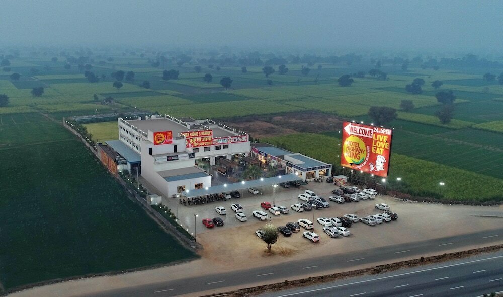 Otel Hotel Highway King Behror Neemrana, Rajasthan, foto