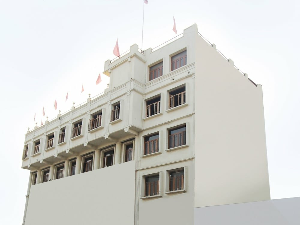 Otel Oyo 7343 Al Shareef Palace, Haydarabat, foto