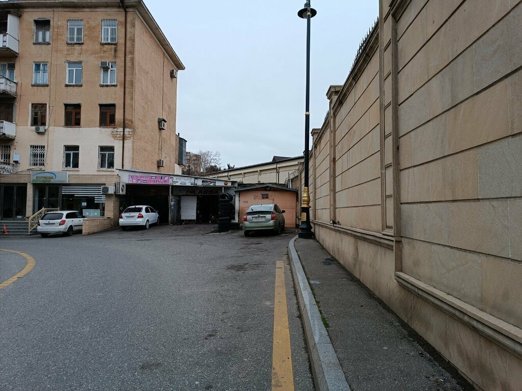 Otomobil servisi Avto Servis, Bakü, foto