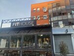 Fit House (Zorana Djindjica Boulevard No:12Z), restoran  Belgrad'dan