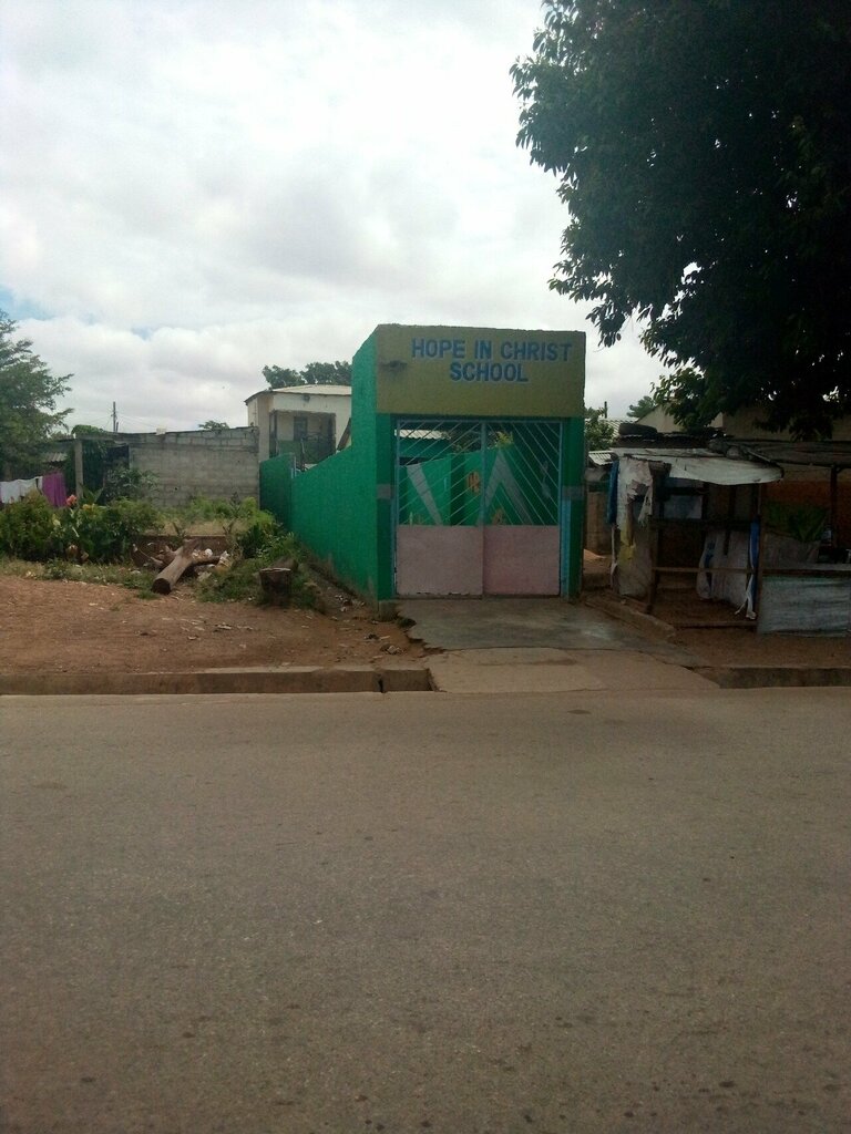 Yüksekokul Hope in Christ school, Lusaka, foto