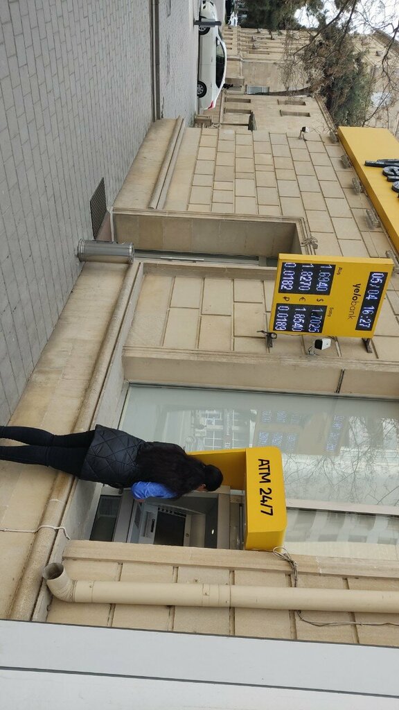 ATM'ler Yelobank, Bakü, foto