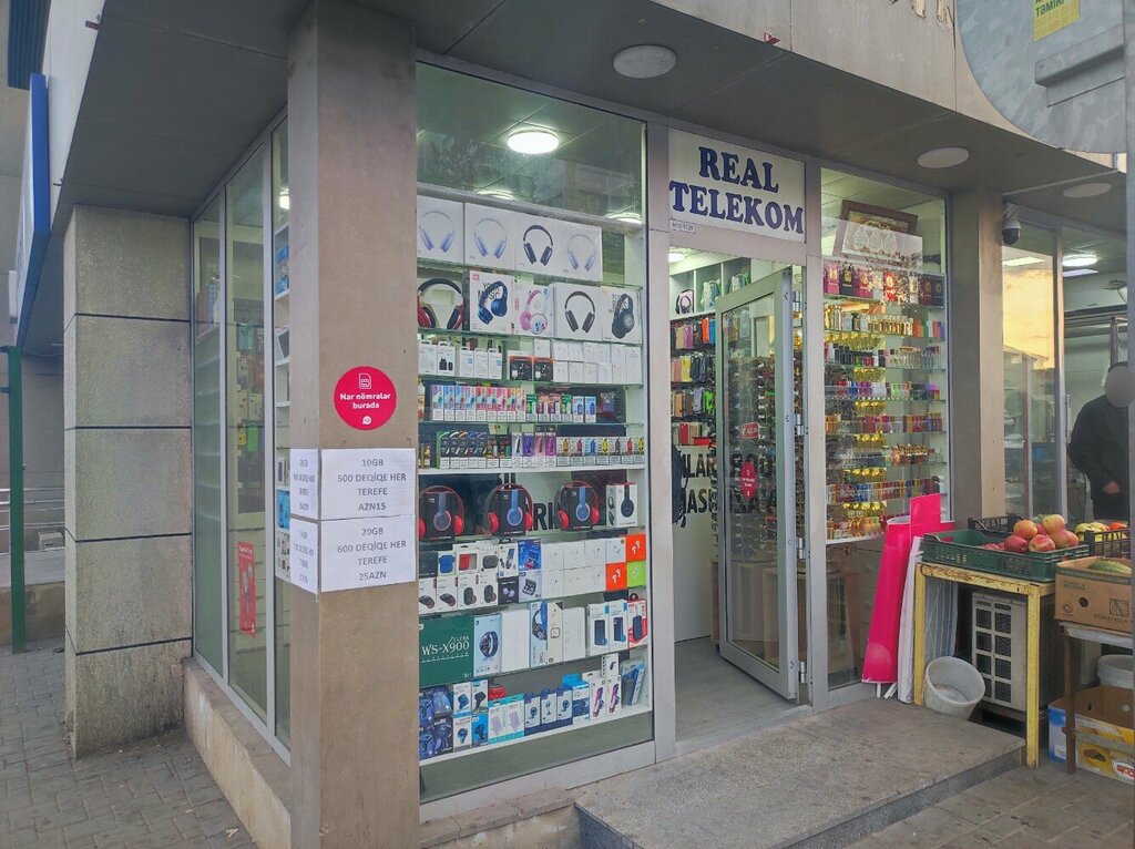 Cep telefonu aksesuarları Real Telecom, Bakü, foto