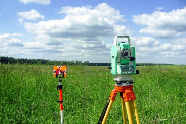 Lisanslı harita kadastro büroları Cadastral engineer, Lebedian, foto
