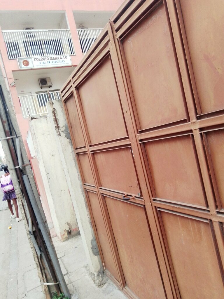 Yüksekokul Mara e Lu, Loanda, foto