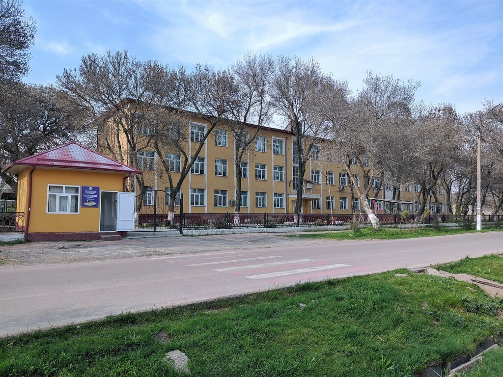 Ortaokul School No. 9, Angren, foto