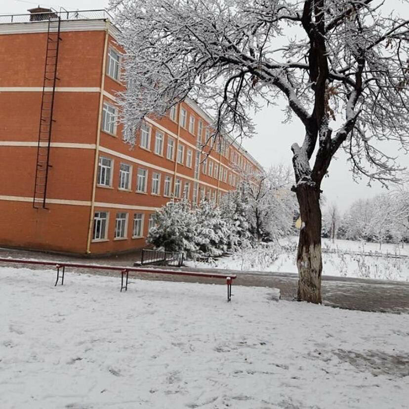 Ortaokul Среднее общеобразовательное учреждение № 12, İsfere, foto