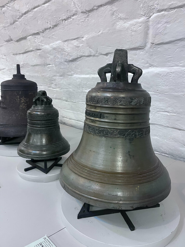 Müzeler ve sanat galerileri Государственный музей-заповедник Ростовский кремль, Экспозиция Колокола и колокольчики. Центр колокольного искусства в Ростове Великом, Rostov, foto