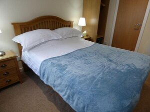 The Brevins Guest House (Scotland, Highland), otel  Highland Konsey Alanı'ndan