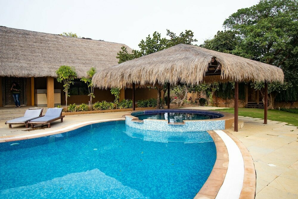 Otel Karandla Farm And Resort, Maharaştra, foto