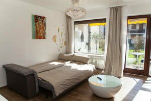 Ferienwohnung Royal (Alter Bahnhofplatz No:24, Bad Tölz), otel  Bad Tolz'dan