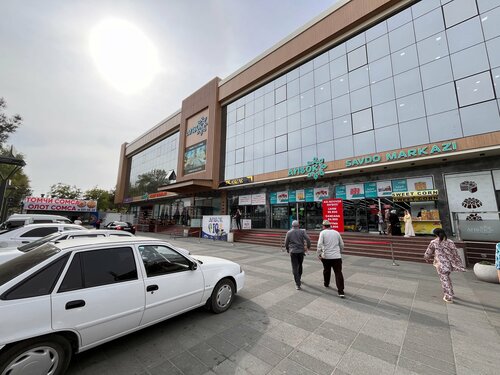 Alışveriş merkezleri Ansor Trade Center, Fergana eyaleti, foto
