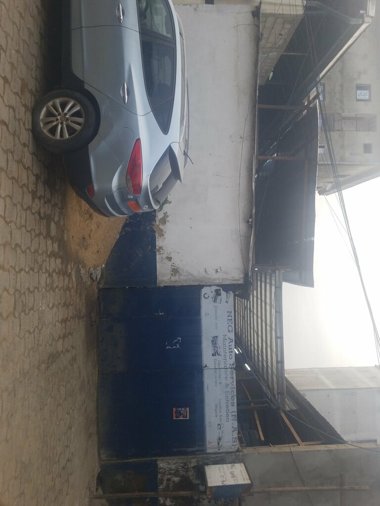 Otomobil servisi Neg auto service, Douala, foto