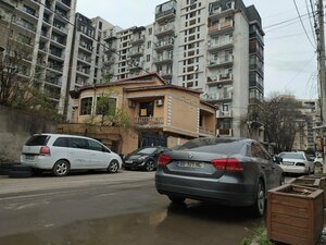 Nitsa (Yunkerebis Street No:3, ubani Isani), otel  Tiflis'ten