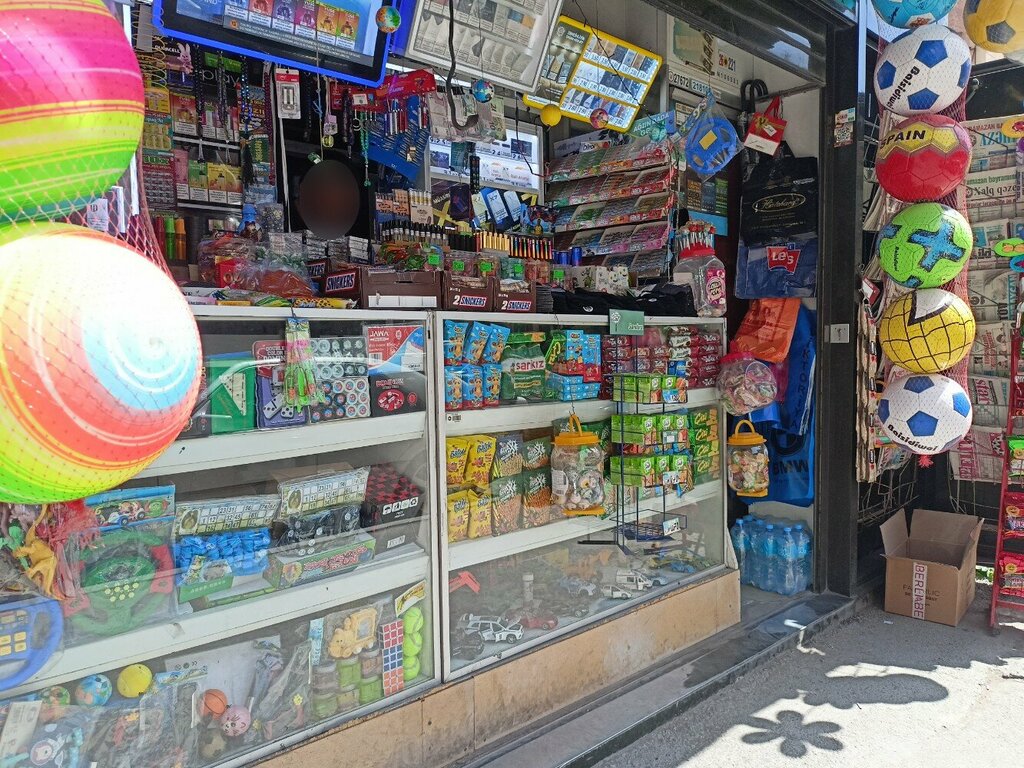 Gazete bayi Kiosk, Bakü, foto