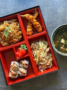 Misato (Lineynaya ulitsa No:8Б), restoran  Nahodka'dan