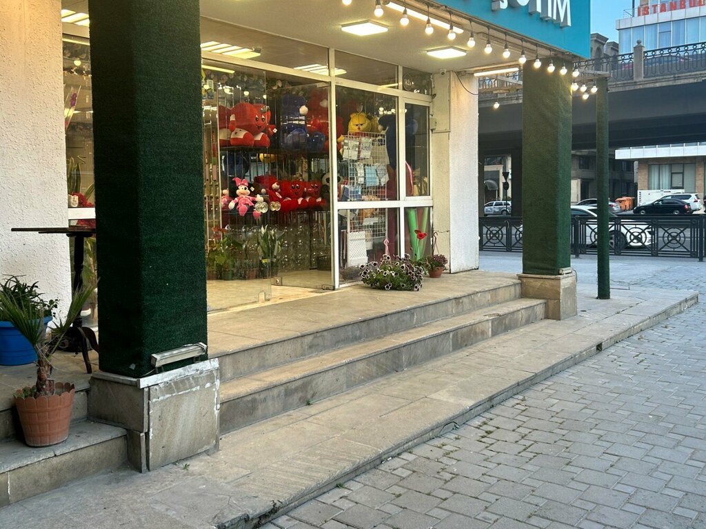 Çiçekçiler Flower shop, Bakü, foto