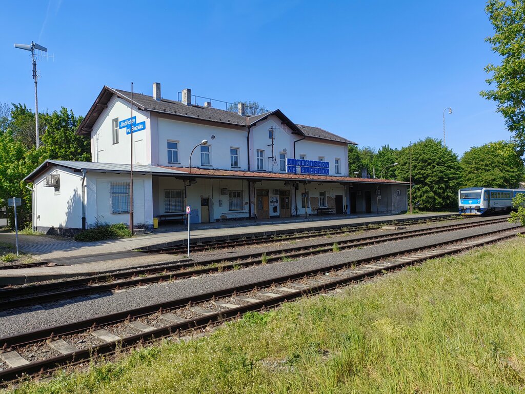 Tren istasyonu Jindrichov ve Slezsku, Moravya‑Silezya Bölgesi, foto