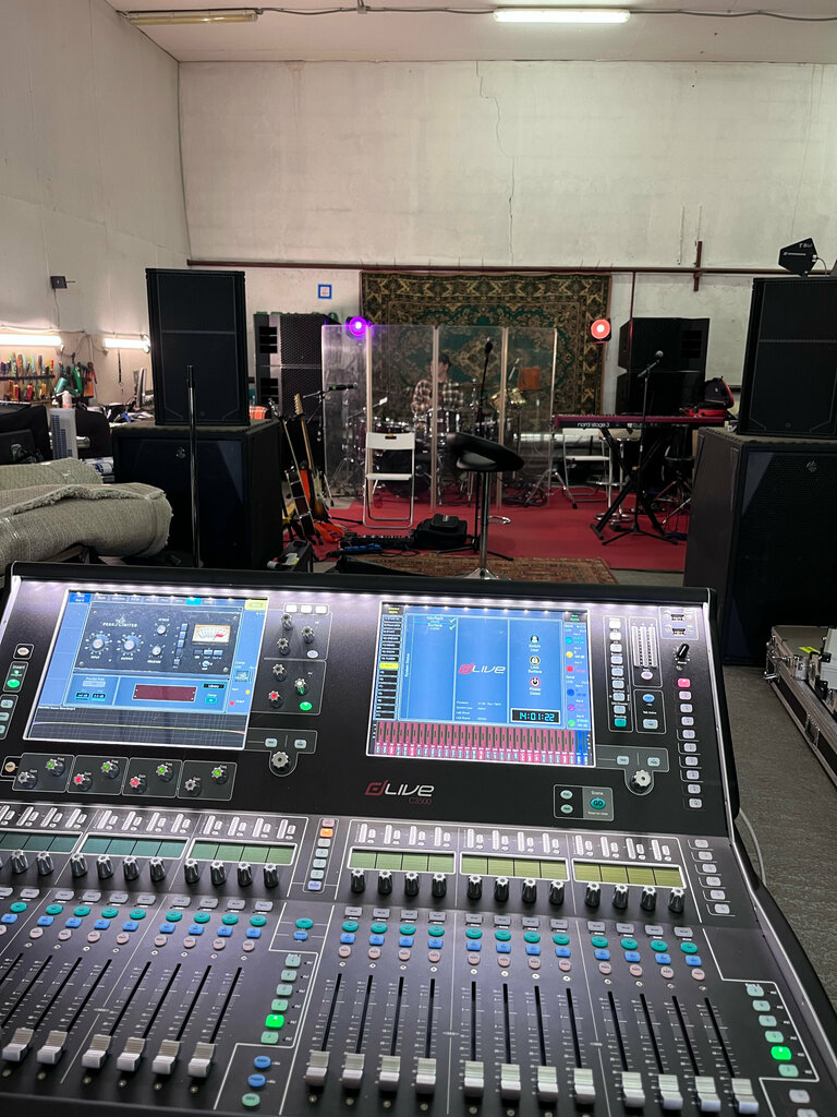 Ses ve ışıklandırma ekipmanları firmaları Sound Line Agency, Moskova, foto