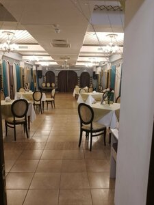 Rakhat-Lukum (ulitsa Gagarina No:2А), restoran  Salavat'tan