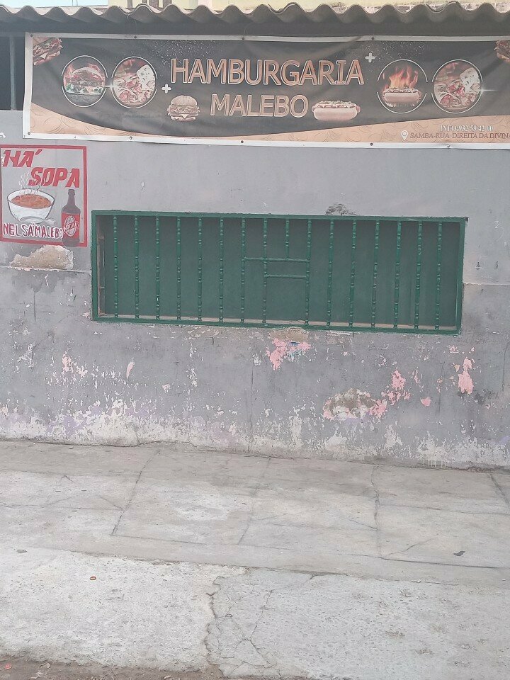 Fast food Hamburgaria Malebo, Loanda, foto