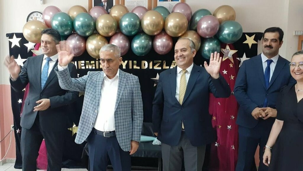 Devlet kurumları ve bakanlıklar Aliağa İlçe Milli Eğitim Müdürlüğü, Aliağa, foto