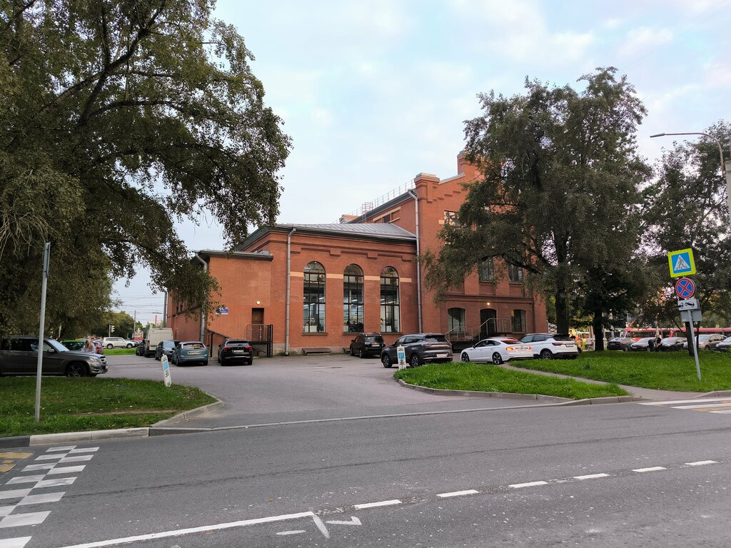 Turistik yerler Бывшая трансформаторная подстанция Ораниенбаумской электрической линии, Saint‑Petersburg, foto