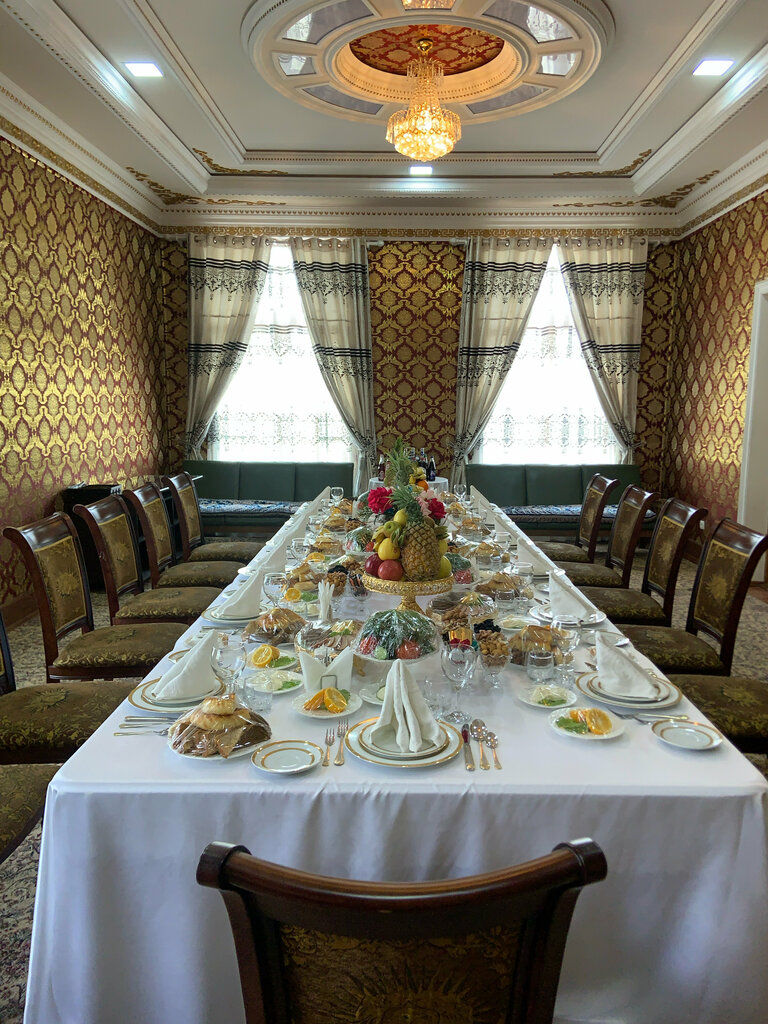 Restoran Чайхана Мавч, Kânibâdâm, foto