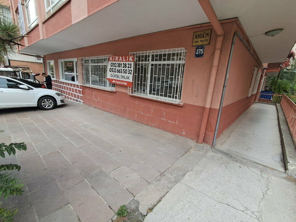 Otopark ve tamirhaneler Sarptur Turizm Taşımacılık, Ankara, foto