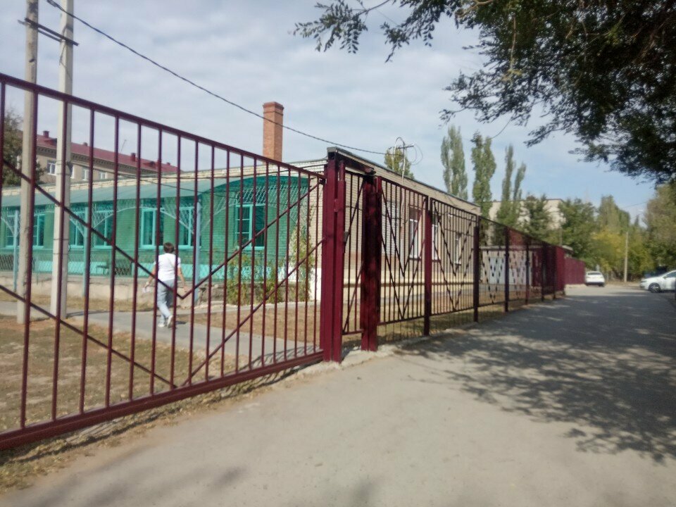 Yatılı okul Gosudarstvennoye kazennoye obshcheobrazovatelnoye uchrezhdeniye Volgogradskaya shkola-internat № 3, Volgograd, foto