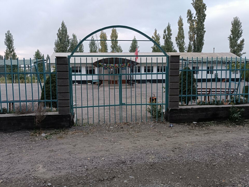 Ortaokul А. Хакимов номидаги № 93 мактаб, Celal‑Abad İli, foto