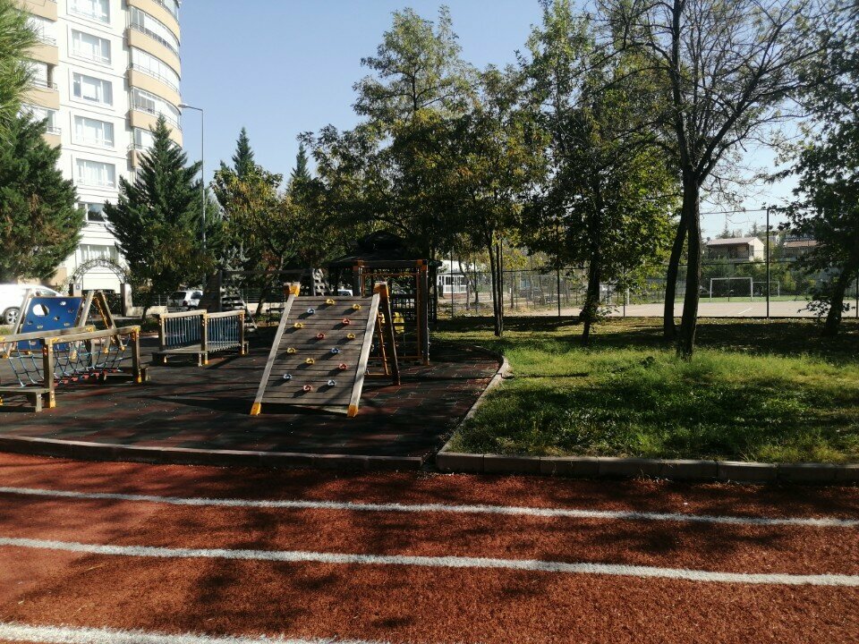 Park, sokak heykeli Halil Tunç Parkı, Ankara, foto