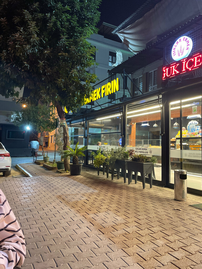 Pasta, şekerleme ve tatlı Işıklar Ekmek Unlu Mamülleri, Antalya, foto