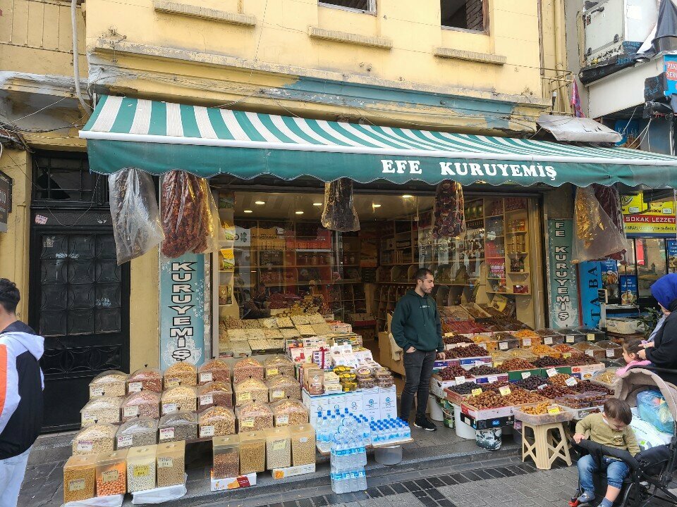 Kuruyemiş, atıştırmalık, kuru meyve Efe Kuruyemiş, İstanbul, foto