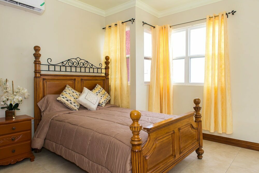 Otel Kingston Modern Duplex Apartment, Kingston, foto