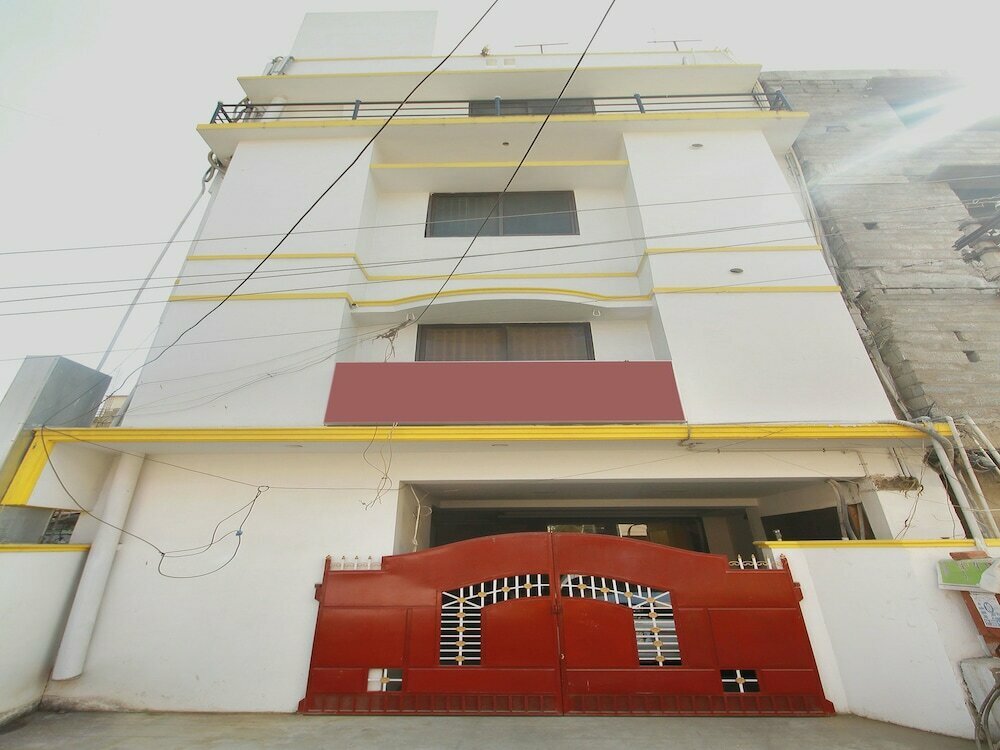 Otel Oyo 11333 Ms Grand Inn, Koyamutthur, foto