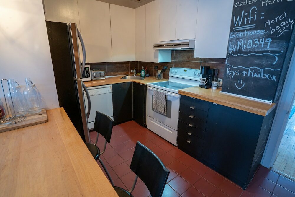 Otel Stunning 2 Bedroom Apt! 3mins Walk From Cdn Metro, Montreal, foto