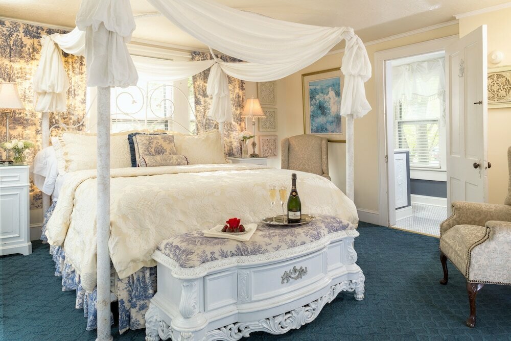 Otel The Aerie Bed and Breakfast, New Bern, foto