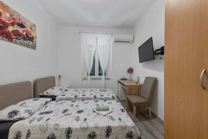 Little Flower in City Center (Primorje-Gorski Kotar County, City of Rijeka), otel  Rijeka'dan