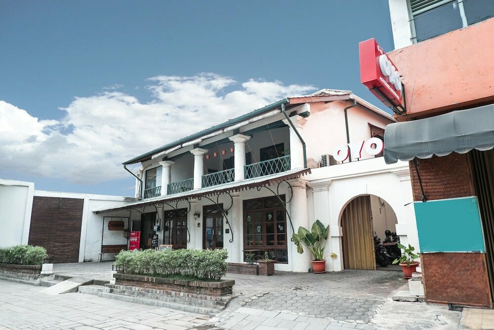 Otel Oyo 422 Achterhuis Guesthouse, Semarang, foto