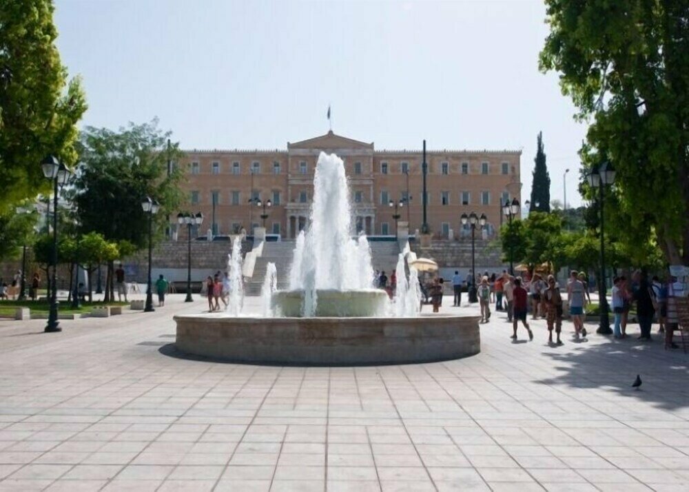 Otel Cosy Apartment with patio, Atina, foto