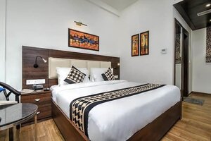 Jb Skyhilton Inn (State of Uttar Pradesh, Lucknow), otel  Lakhnau'dan