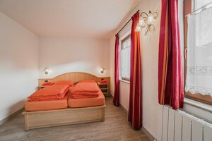 Chalet Alpine Dream (Lombardy, Sondrio, Livigno, Via Bondi), otel  Livinio'dan