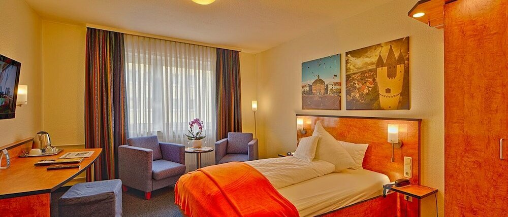 Otel Hotel RIESENJunior by Trip Inn, Hanau, foto