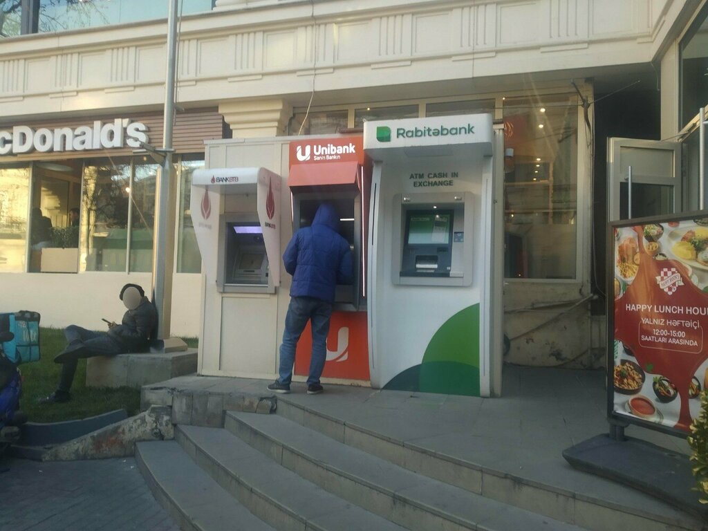 ATM'ler Btb Bank, Bakü, foto