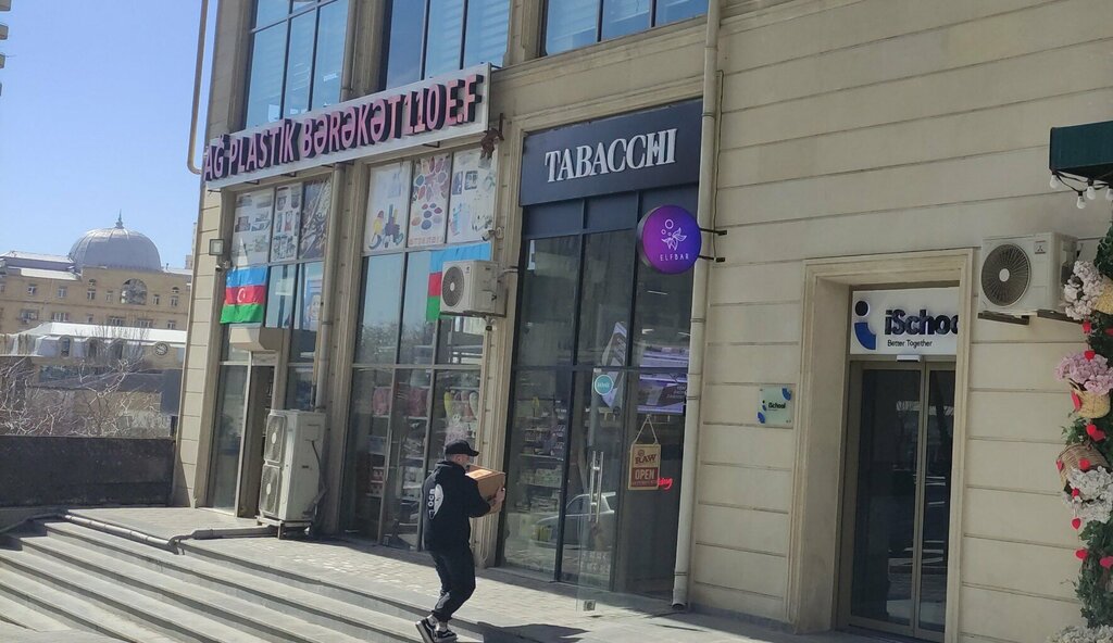 Tütün, sigara mağazaları Tabacchi, Bakü, foto