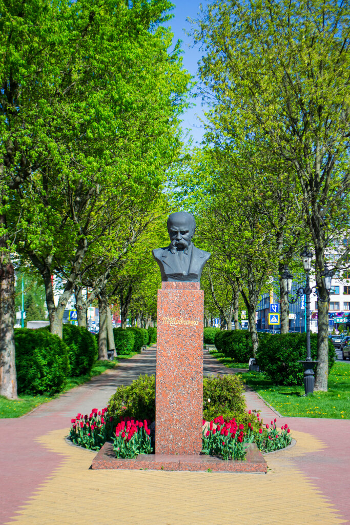 Anıt, heykel Т.Г. Шевченко, Brest, foto