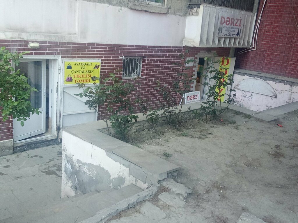Saat tamircileri Ayaqqabı və çantaların tikilişi təmiri, Bakü, foto