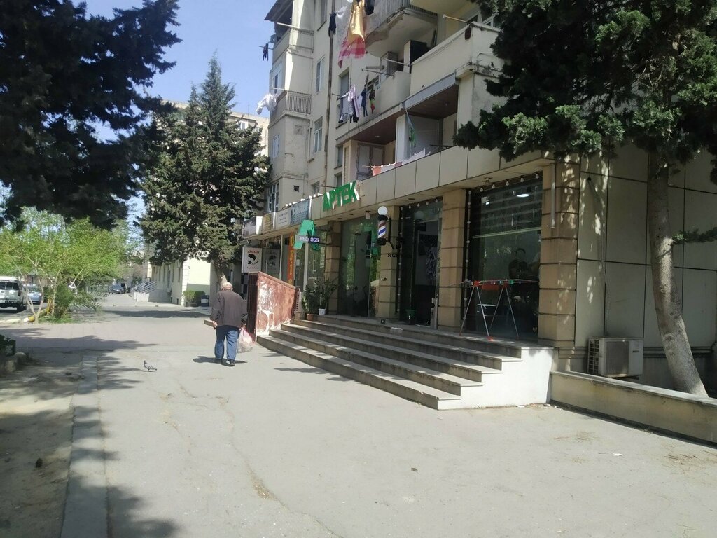 Berberler Ustamin salonu, Bakü, foto