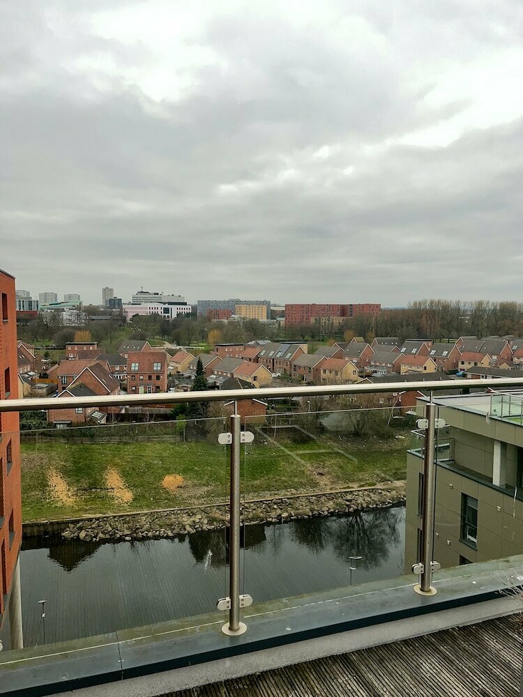 Otel Stunning 2-bed Apartment in Salford, İngiltere, foto
